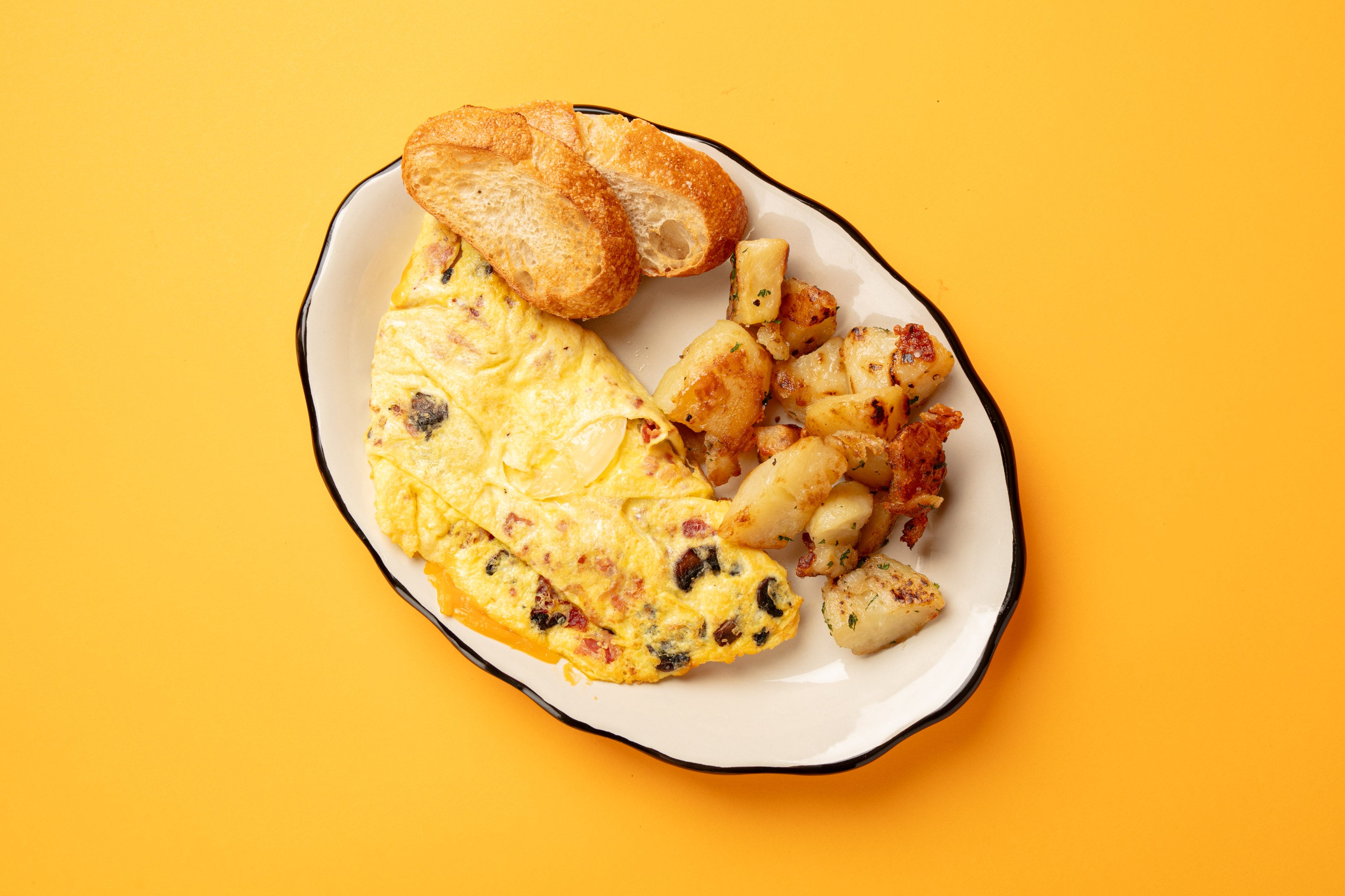CUSTOM OMELET. | Cozy Cafe & Coffee Spot in Laguna Beach | Cafe Heidelberg